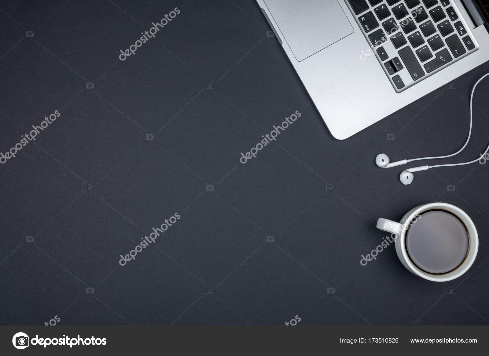 Minimal home office desk. Top view shot — Stock Photo © filistimlyanin ...
