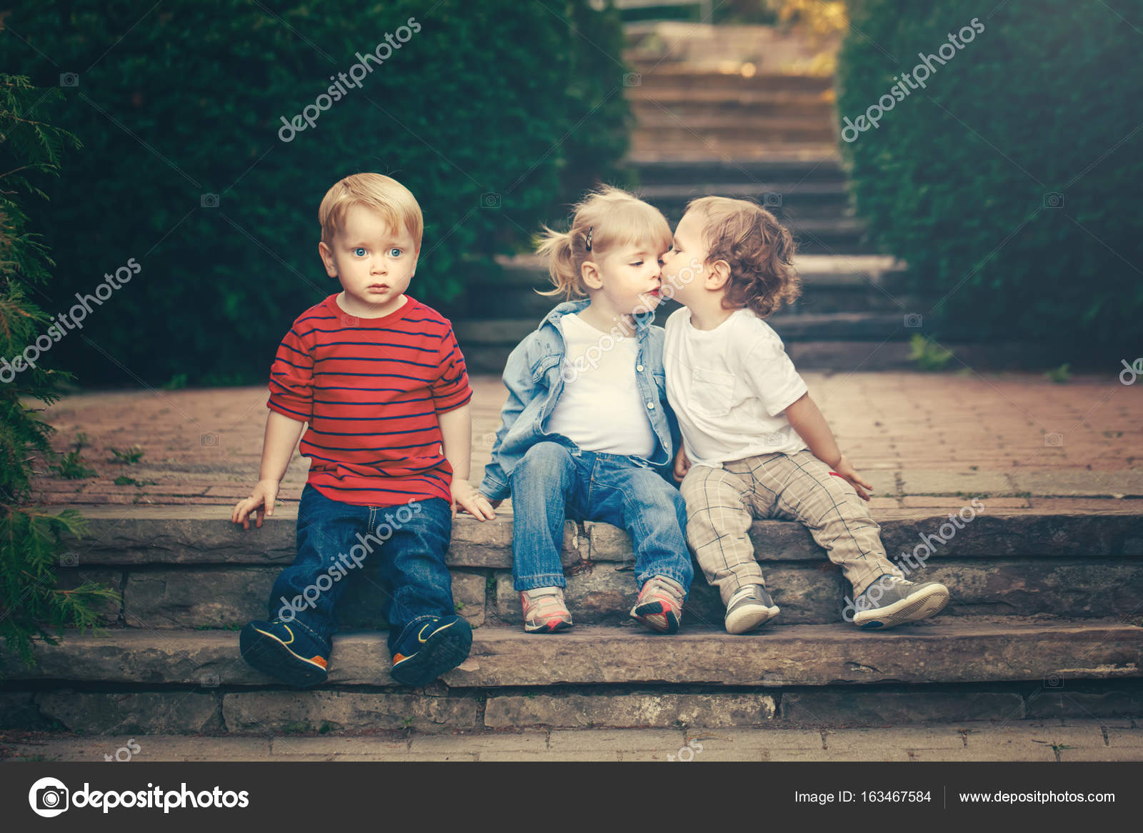 Children sitting together Stock Photo by ©AnoushkaToronto 163467584