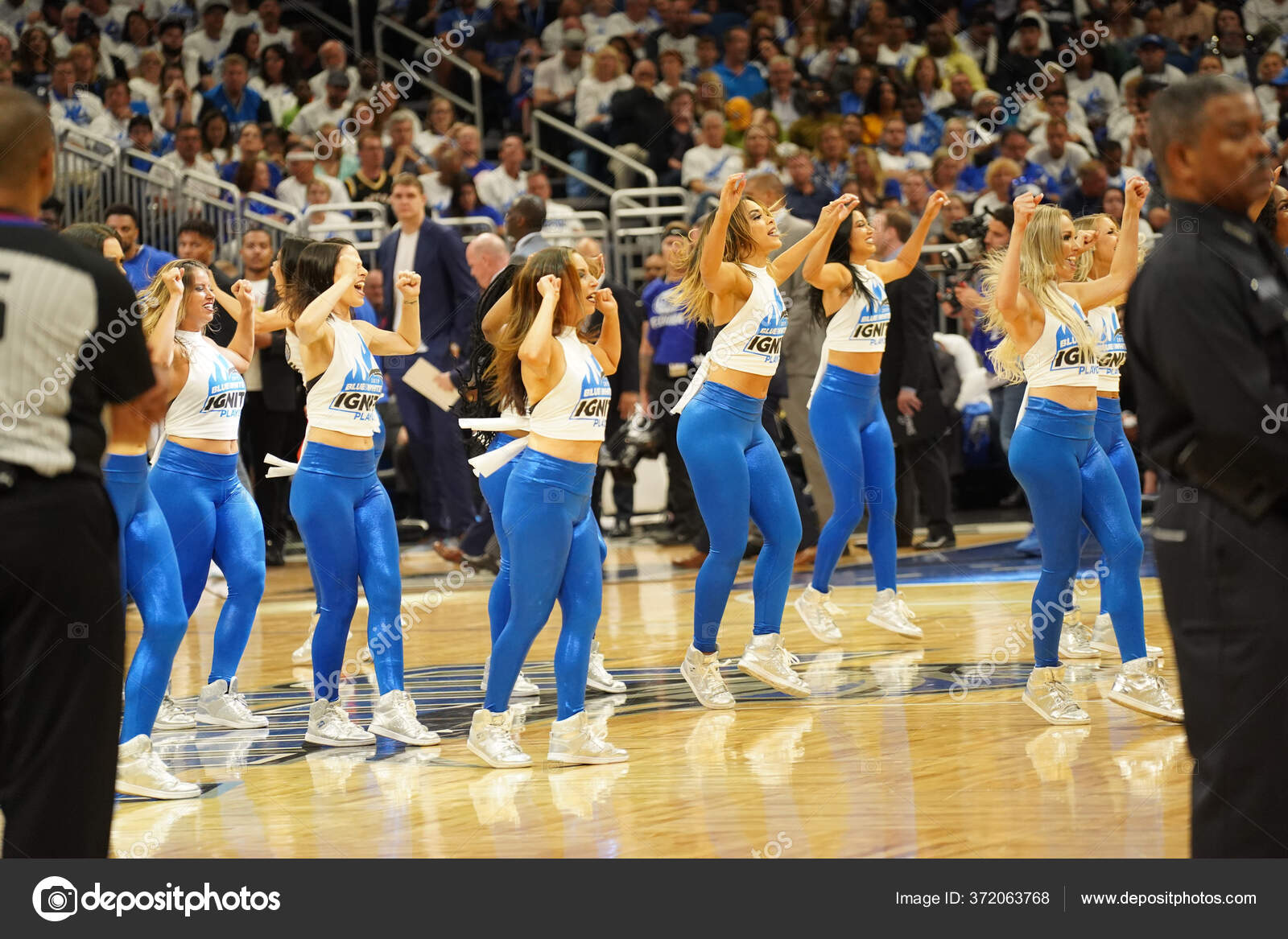 Orlando Magic Hosts Toronto Rapters Nba Playoff Amway Arena Orlando ...
