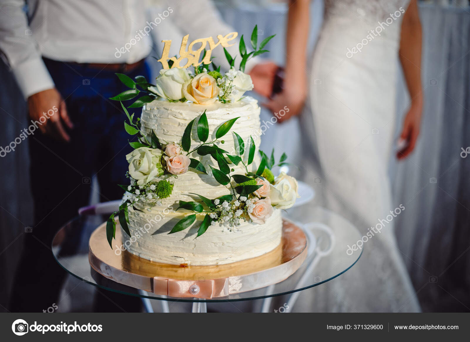Stylish Two Storey Wedding Cake Decorated Roses Greenery Other Flowers ...