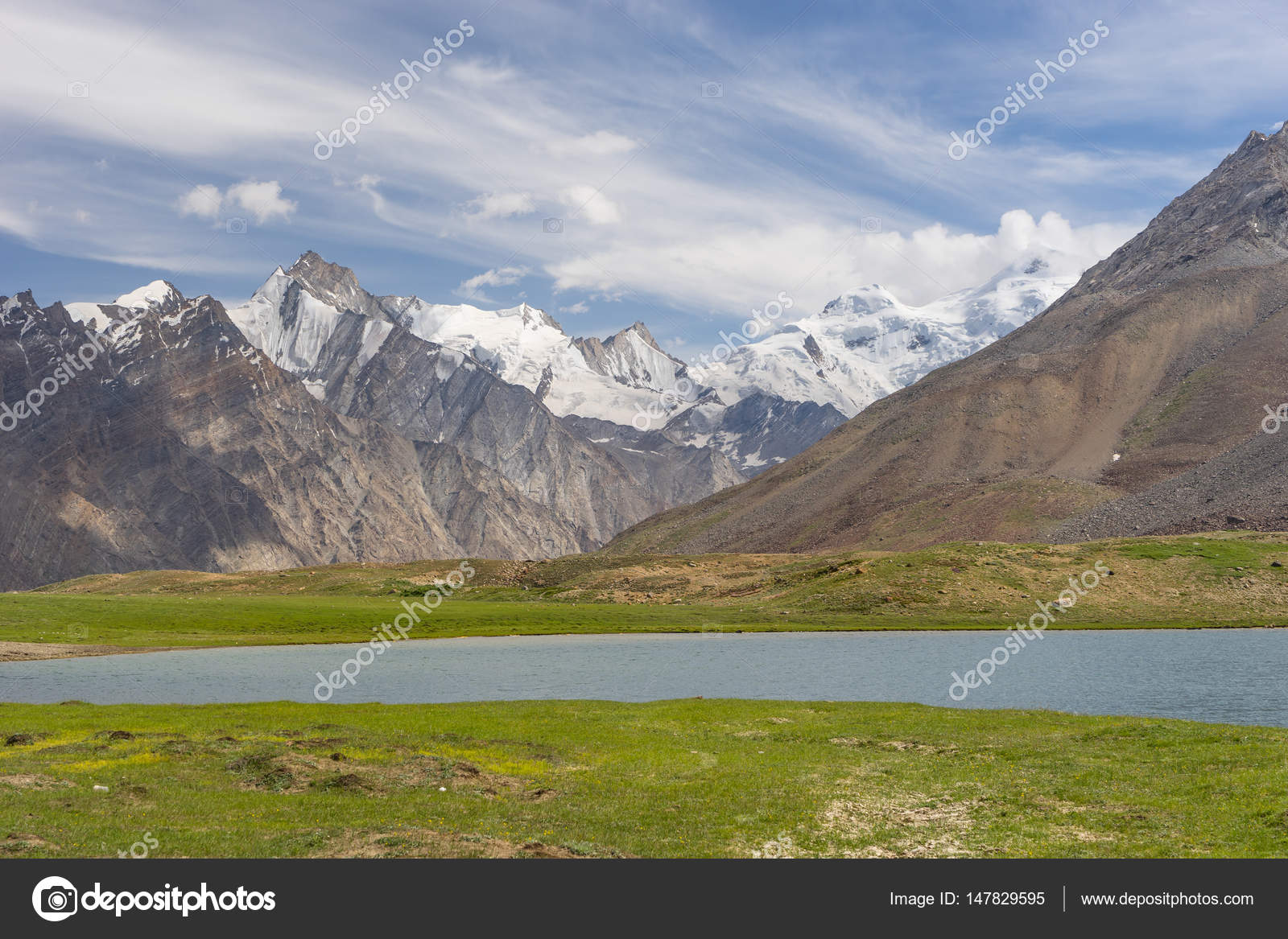 Beautiful Zanskar valley in summer season, Kargil, Jammu Kashmir ...