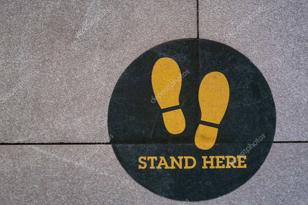 Párese aquí signo de pie o símbolo en el suelo, Estilo de vista superior 2023