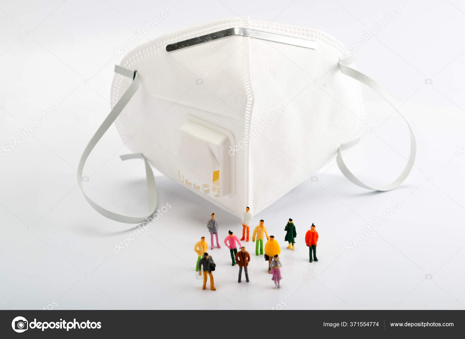 N95People Linger Masks Face Growing Demand Them Epidemics Flu Pneumonia ...