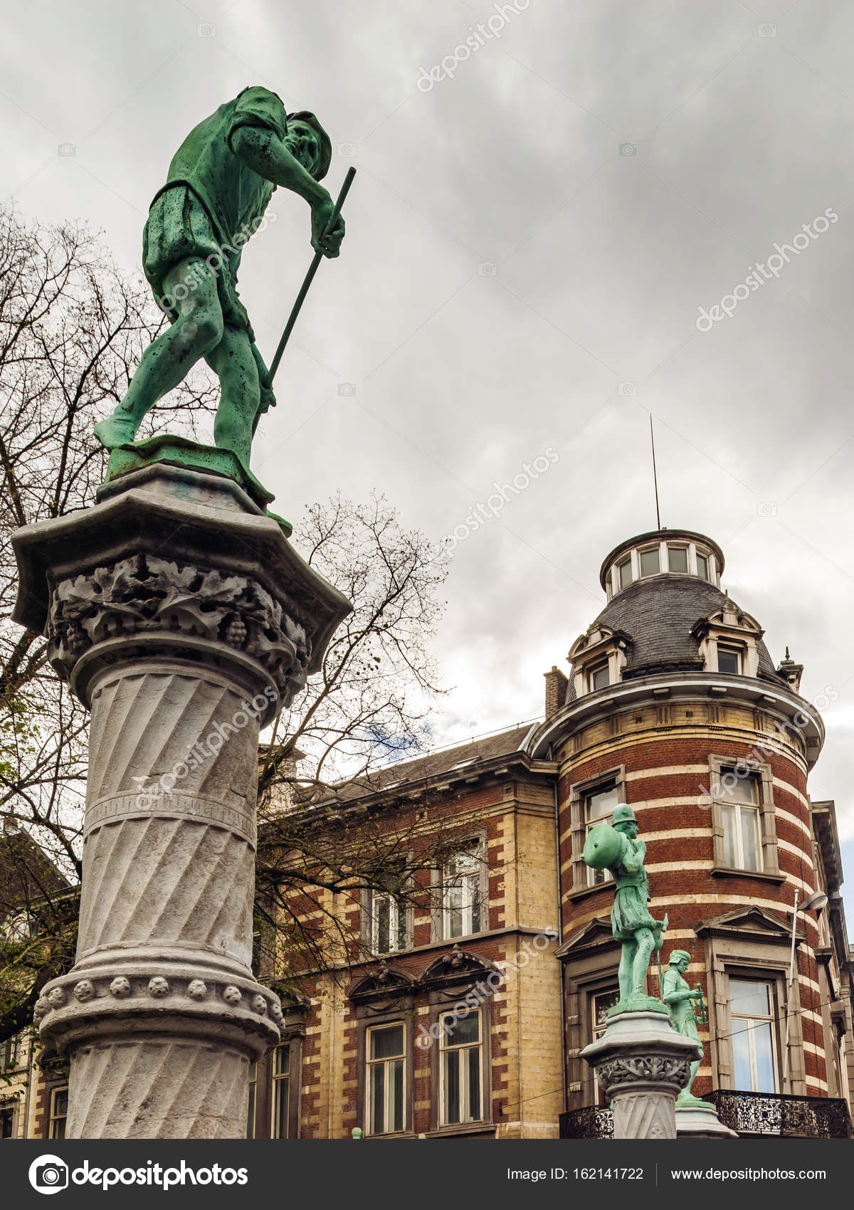 Architecture of Brussels, historic buildings and streets Stock Photo by ...