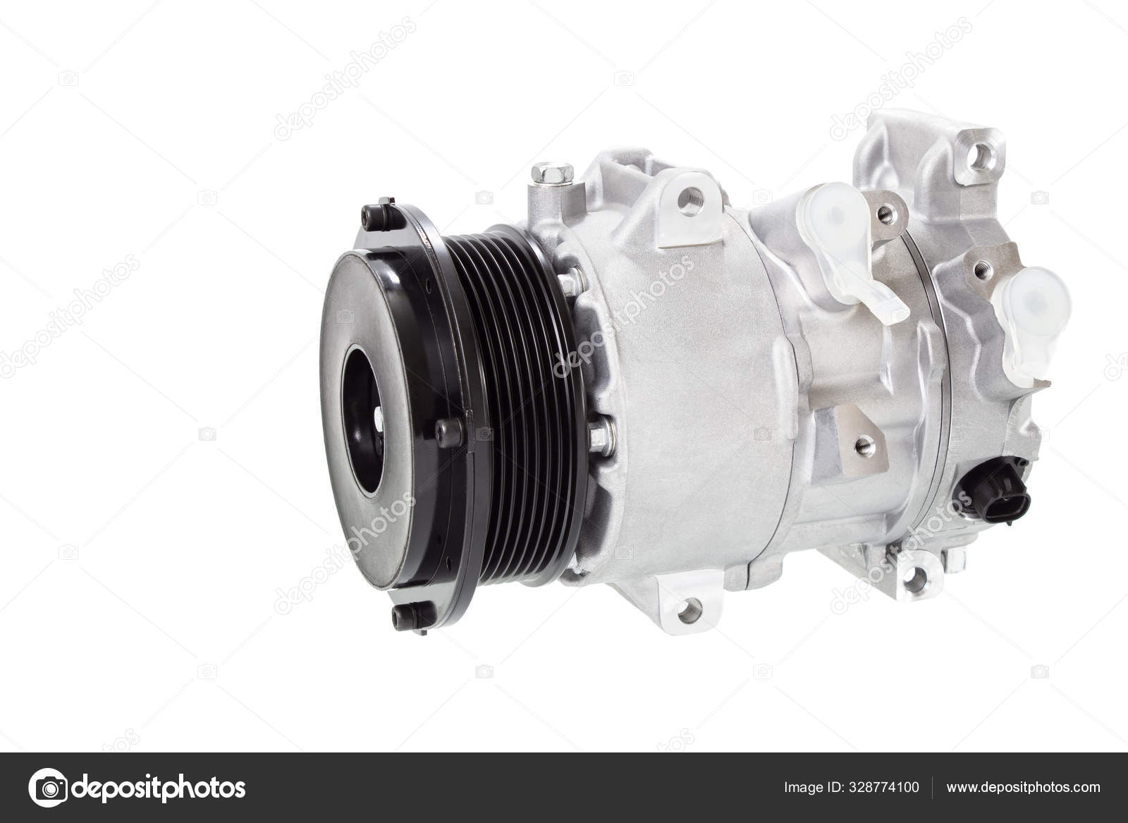 Compresor de aire acondicionado automotriz sobre fondo blanco — Foto de ...