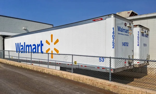 Walmart truck Stock Photos, Royalty Free Walmart truck Images ...