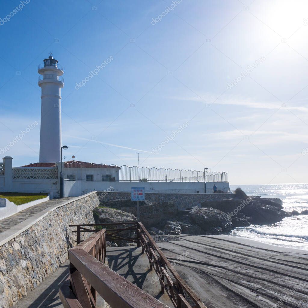 Playa de Torrox en la Costa del Sol en el sur de España. Torrox tiene ...