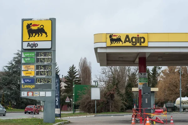 Agip logo fotos de stock, imágenes de Agip logo sin royalties ...