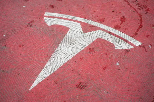 Tesla signage Stock Photos, Royalty Free Tesla signage Images ...