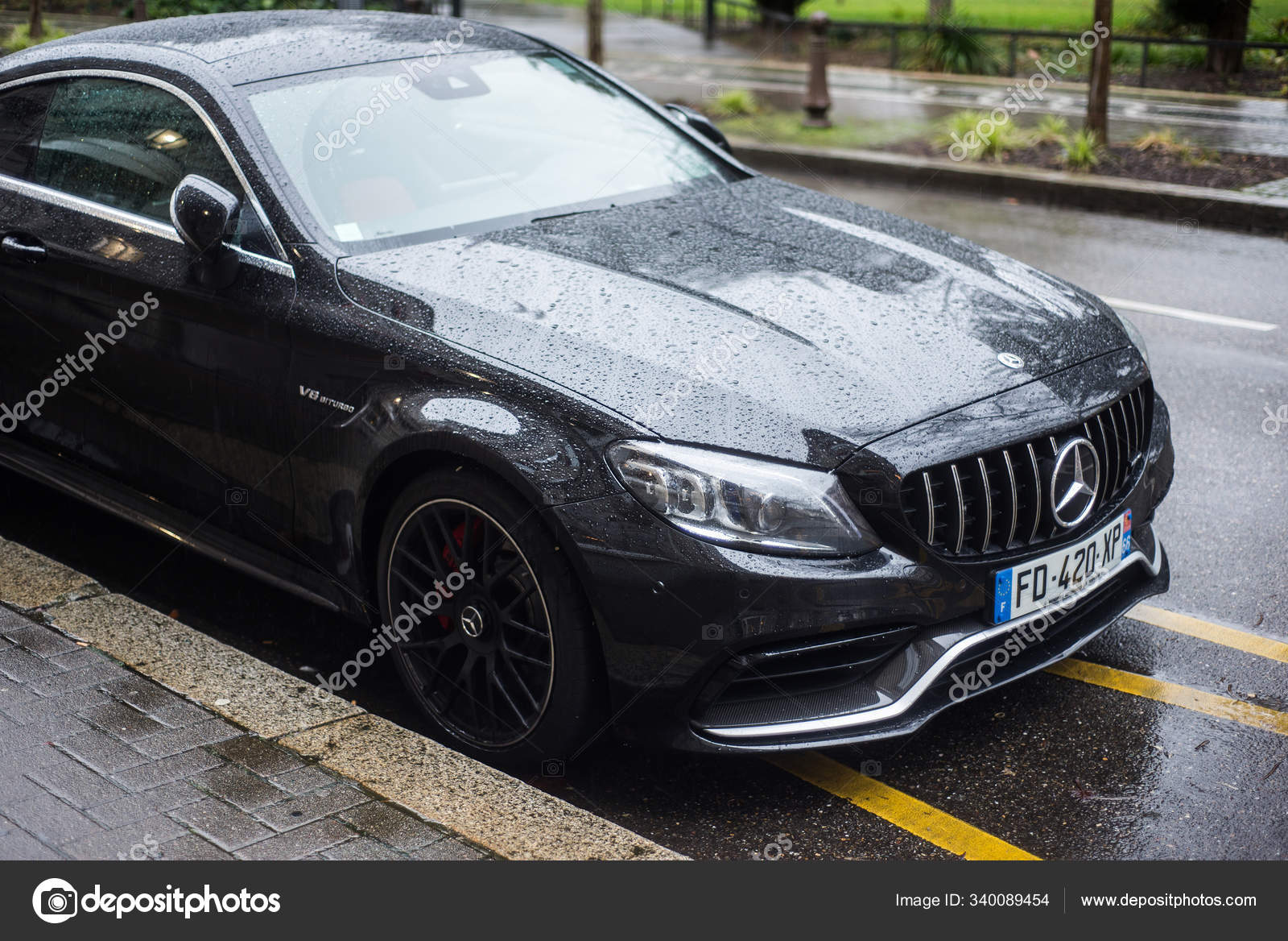 Descargar Mercedes Negro 1024x600