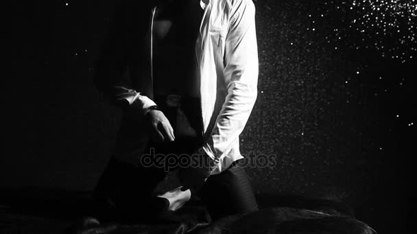 24 Man unzip pants Videos, Royalty-free Stock Man unzip pants Footage ...