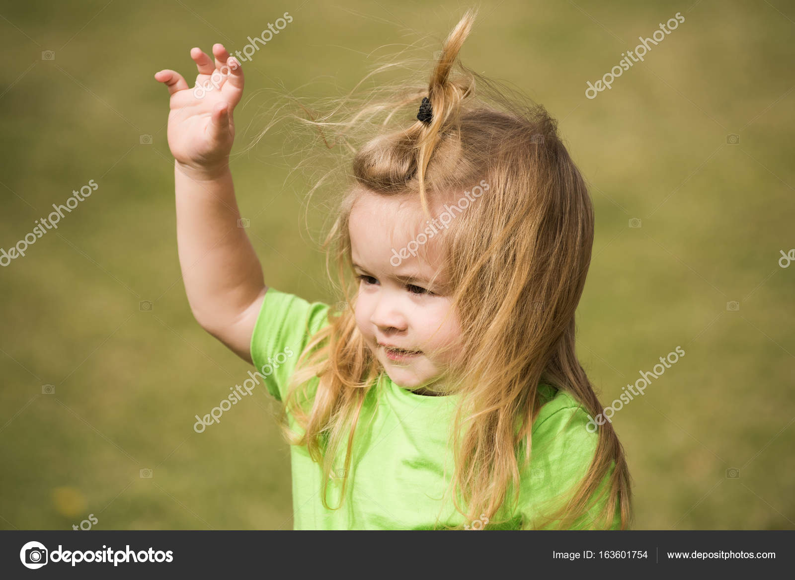 Boy small kid with smiling cute face waving with his hand — Stock Photo ...