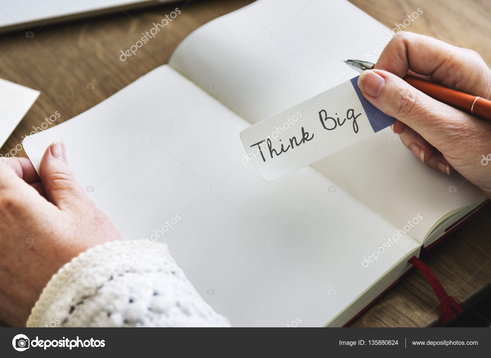 Person holding reminder note — Stock Photo © Rawpixel #135880624