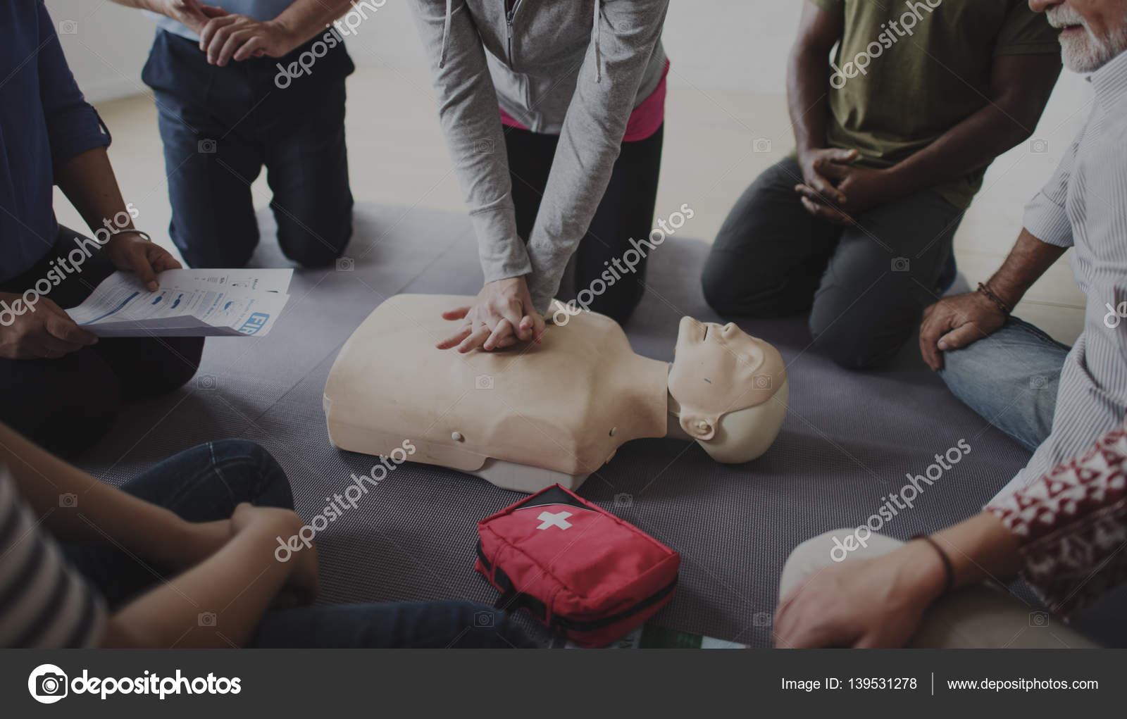 People learning CPR First Aid Training — Stock Photo © Rawpixel #139531278