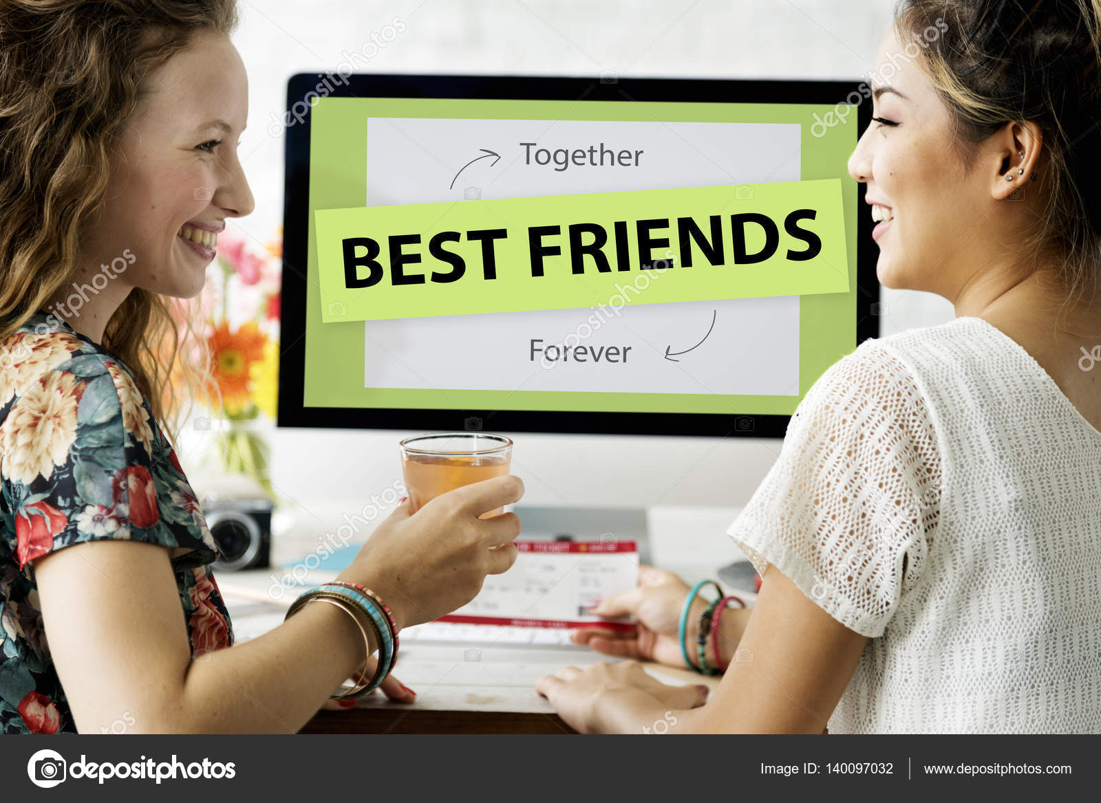 Beautiful women with computer — Stock Photo © Rawpixel #140097032