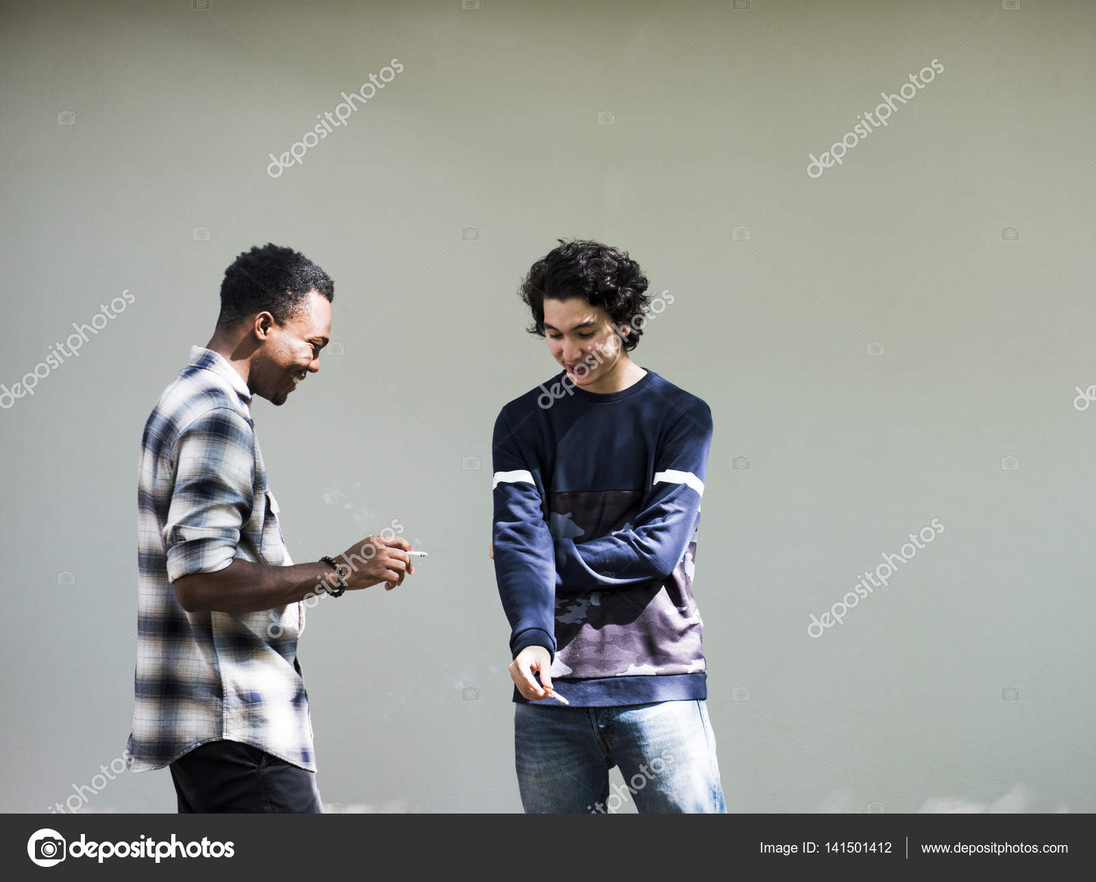 Students smoking cigarettes Stock Photo by ©Rawpixel 141501412