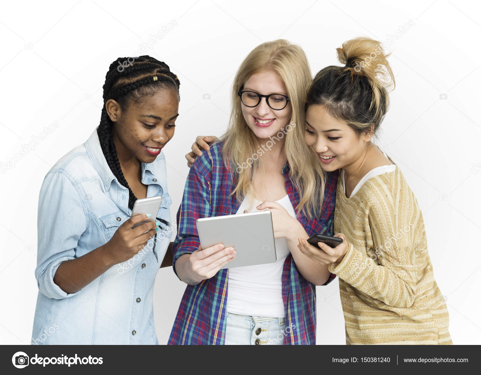 Group of students using devices — Stock Photo © Rawpixel #150381240