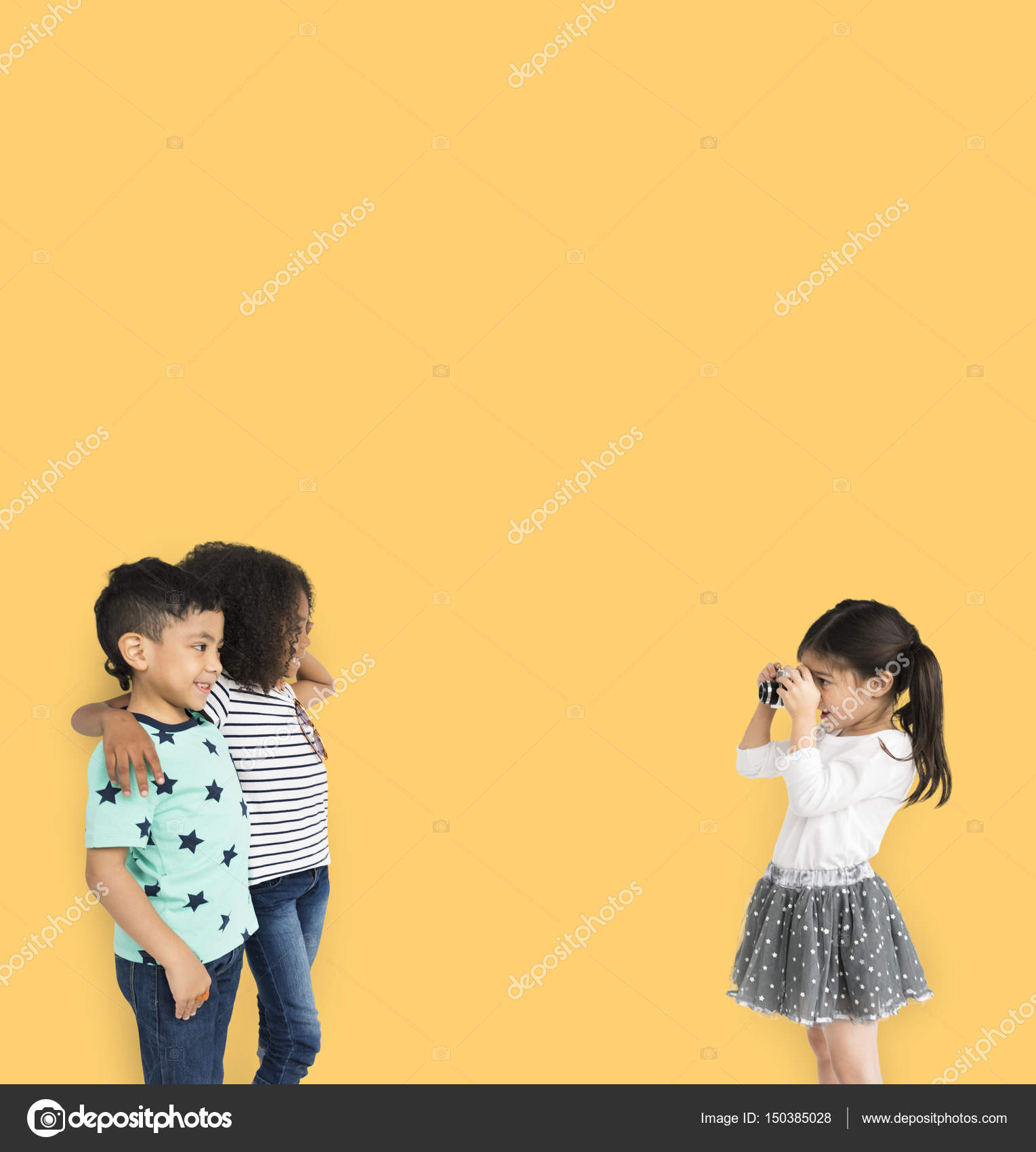 Children taking photo on camera — Stock Photo © Rawpixel #150385028