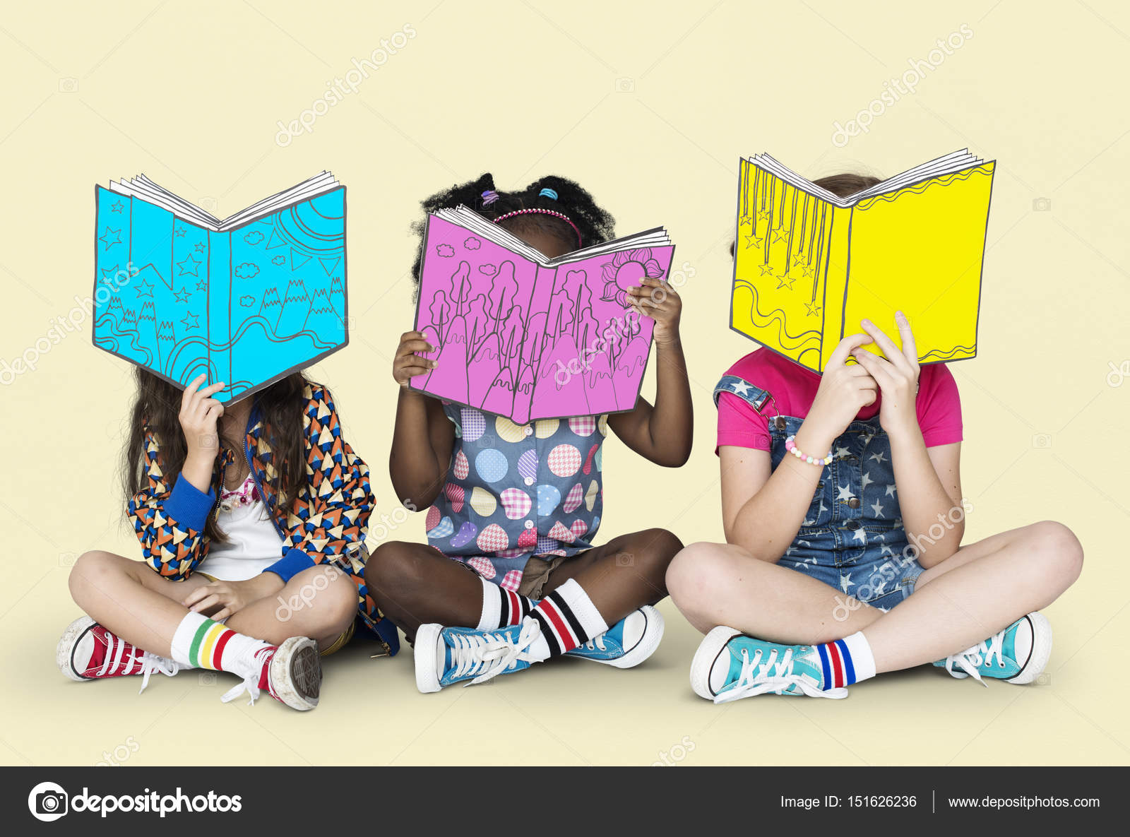 Little girls reading books — Stock Photo © Rawpixel #151626236 Little girls reading books — Stock Photo © Rawpixel #151626236