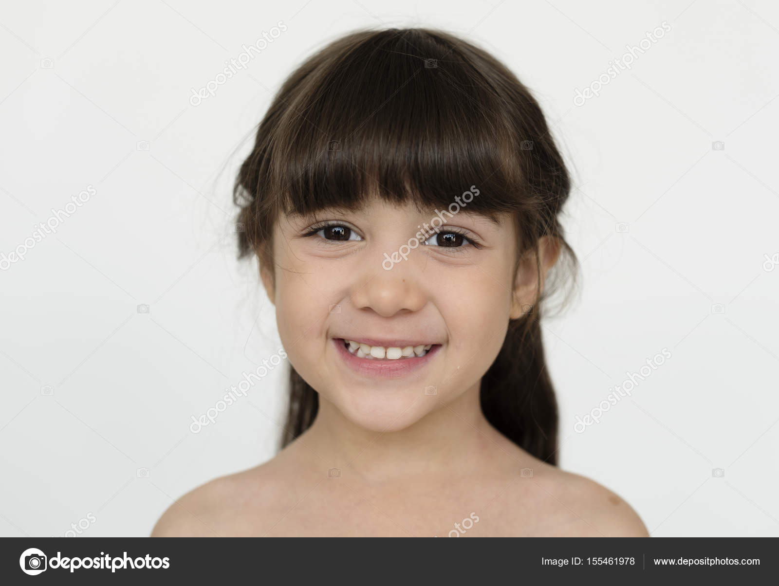 Cute girl with bare shoulders — Stock Photo © Rawpixel #155461978