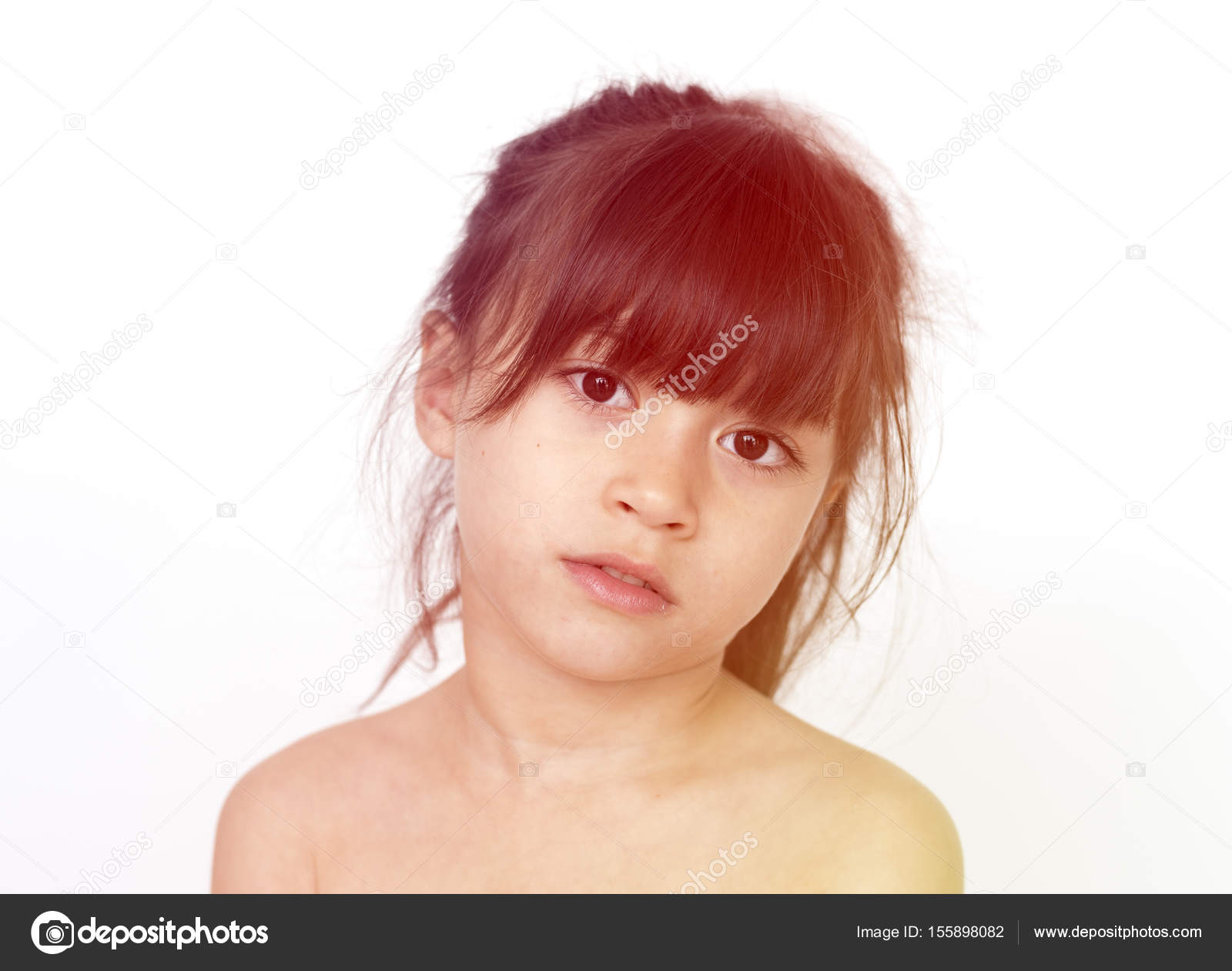 Fille Debout Torse Nu — Photo De Stock Par ©rawpixel 155898082