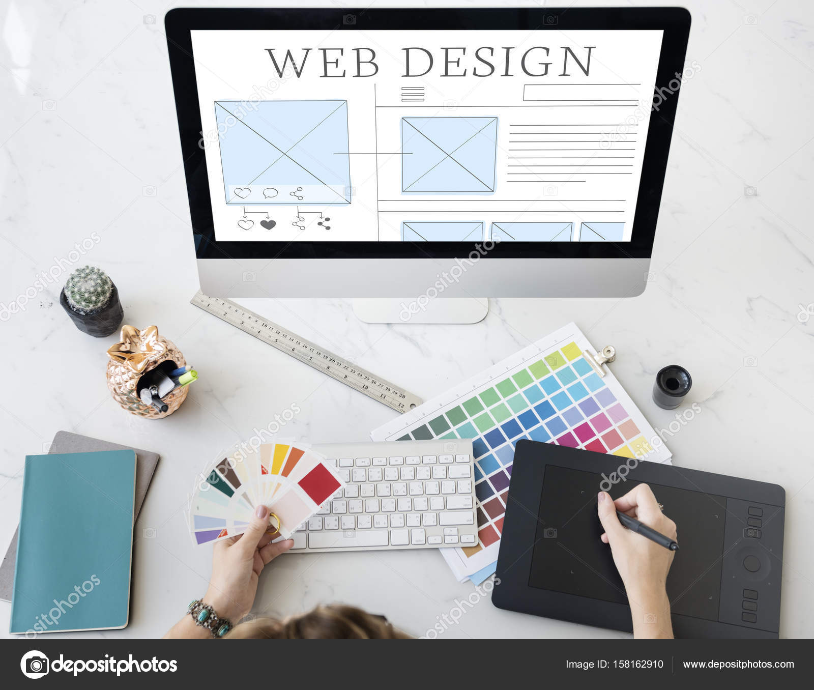 Designer drawing on graphics pad — Stock Photo © Rawpixel #158162910