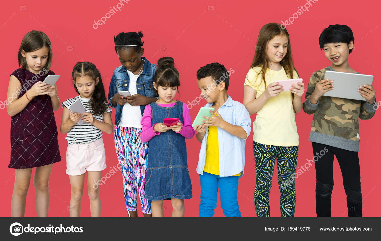 Children using digital devices Stock Photo by ©Rawpixel 159419778 Children using digital devices Stock Photo by ©Rawpixel 159419778