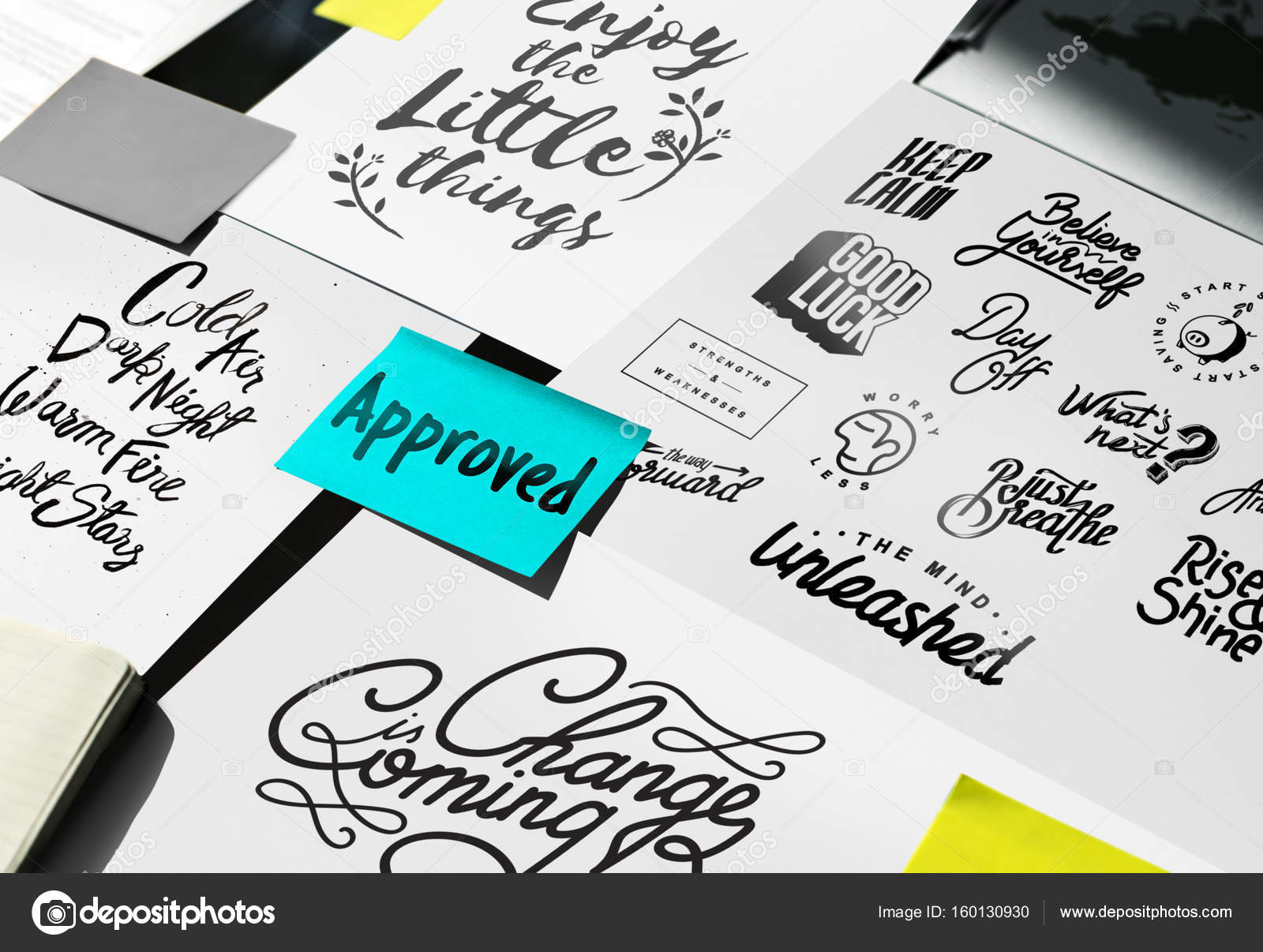 Table with papers and sticky note — Stock Photo © Rawpixel #160130930