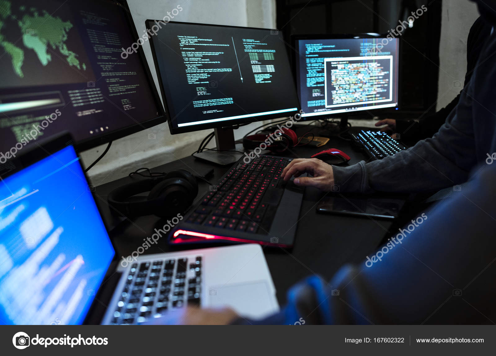 Hacker working on computer cyber crime — Stock Photo © Rawpixel #167602322