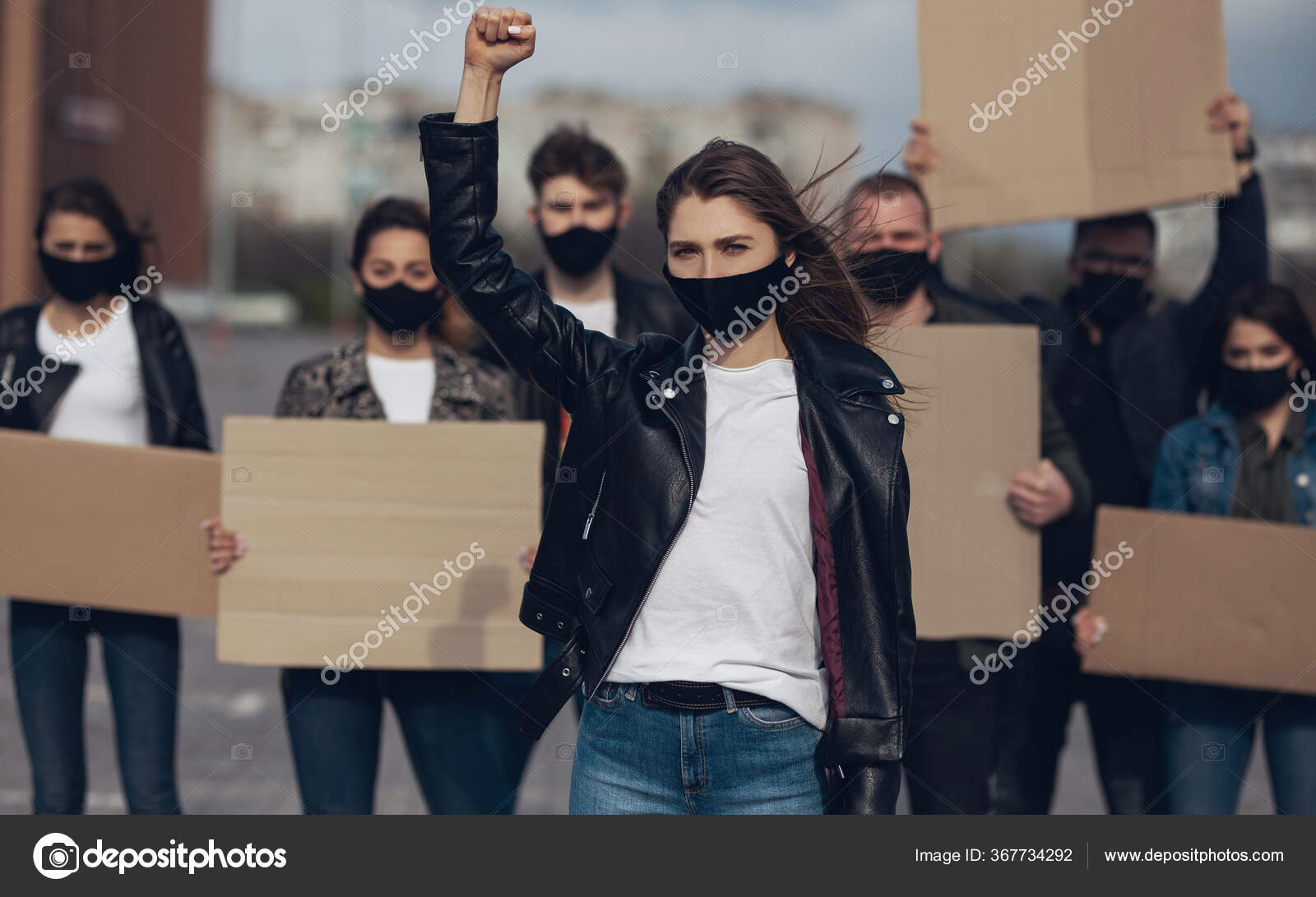Diversos Grupos Personas Protestando Con Cartel Blanco Protesta Contra ...