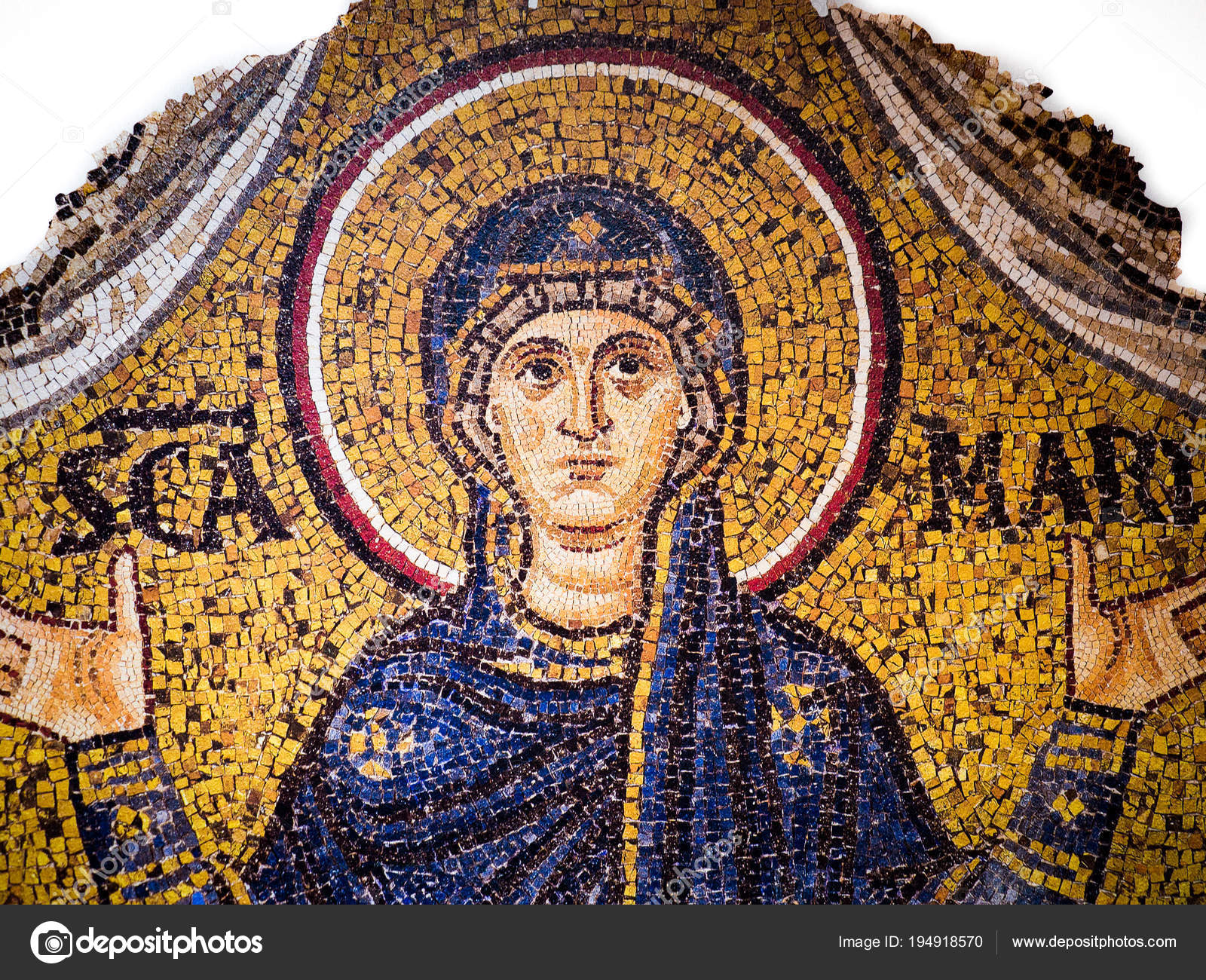 Mosaico bizantino sobre fondo dorado que representa a la Virgen María ...