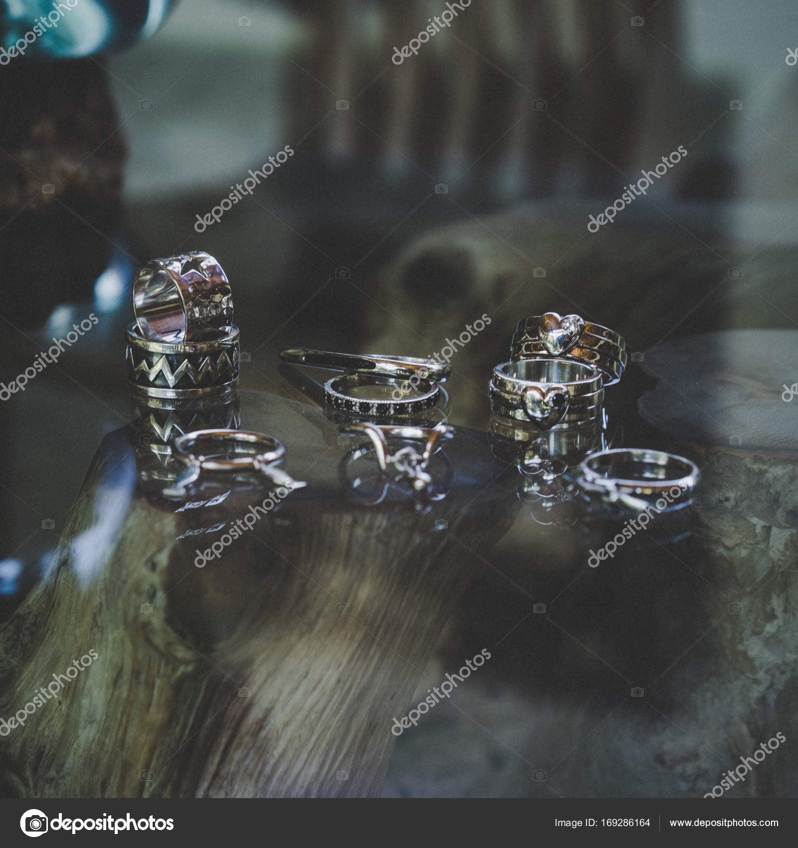 Close Beautiful Silver Rings — Stock Photo © Kireyonok #169286164