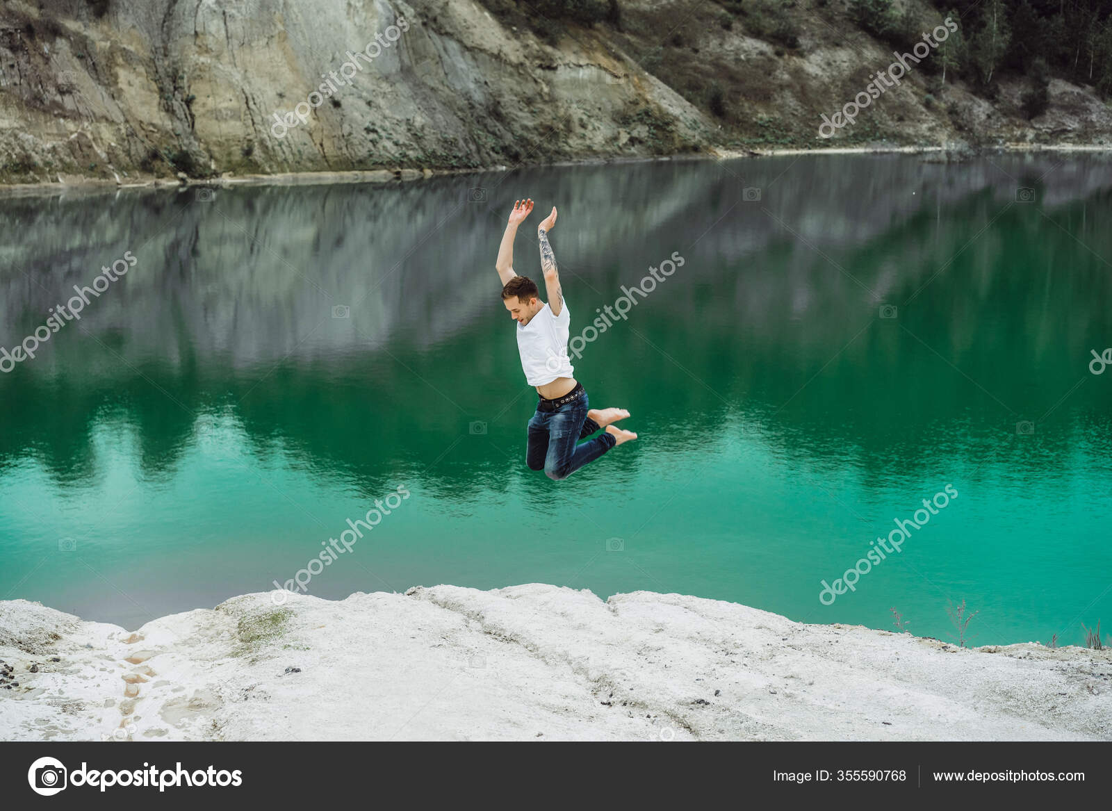 Young Man Nature Edge Earth Lake Mountains — Stock Photo © Kireyonok ...