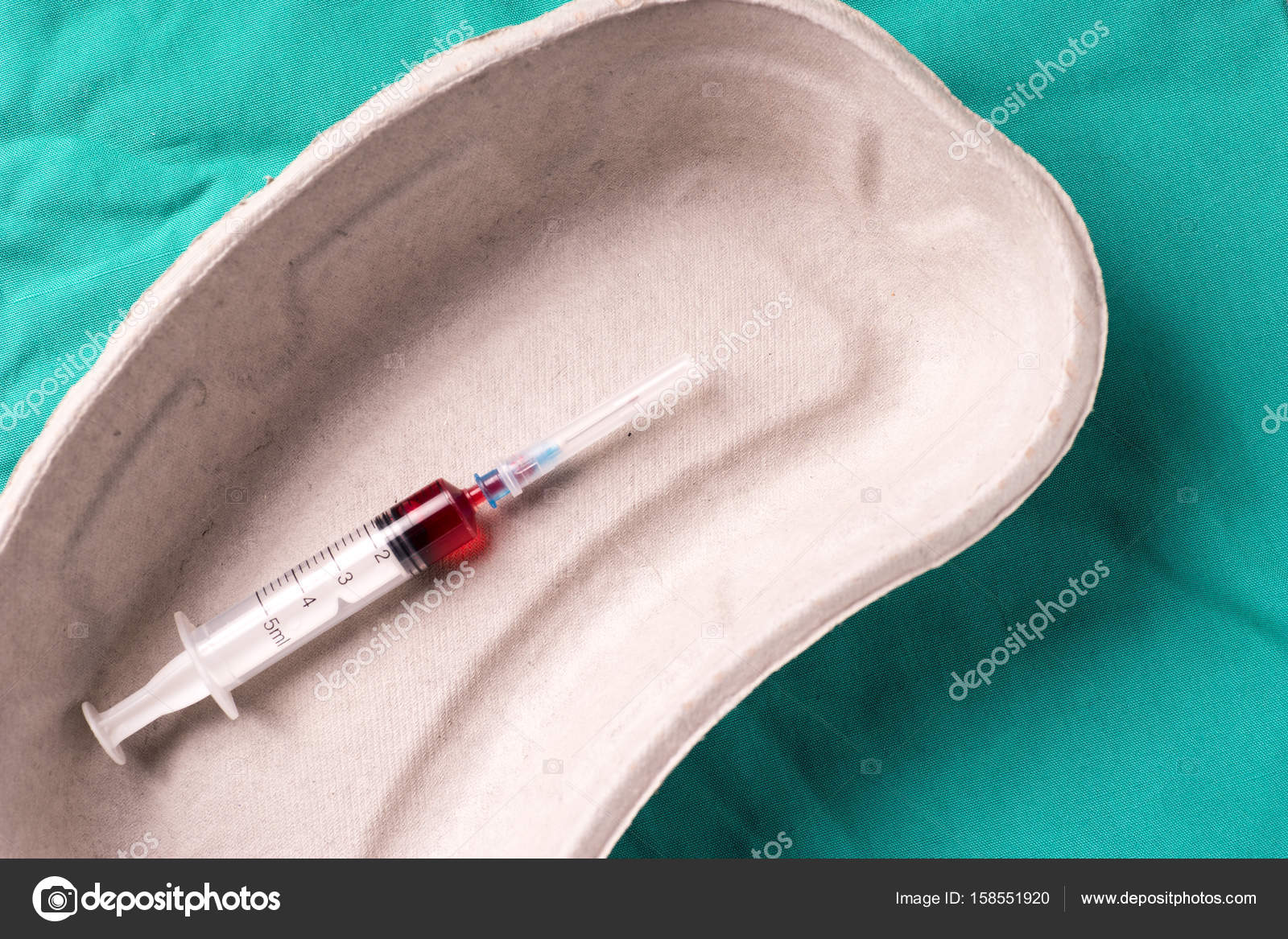 Medical syringe, bloodsample lying in a one use capsule — Stock Photo ...