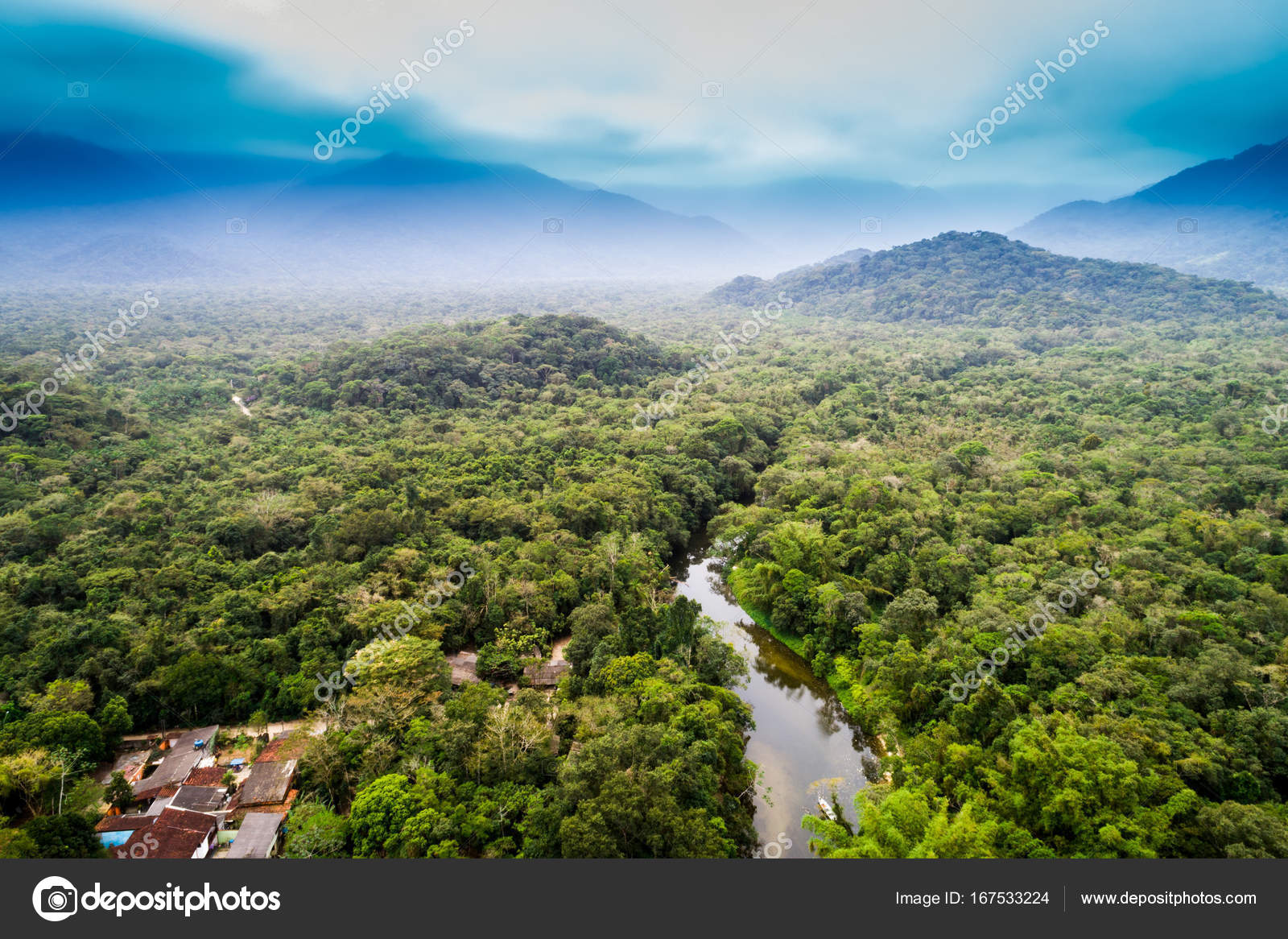 Vista aérea de la selva amazónica, América del Sur: fotografía de stock ...