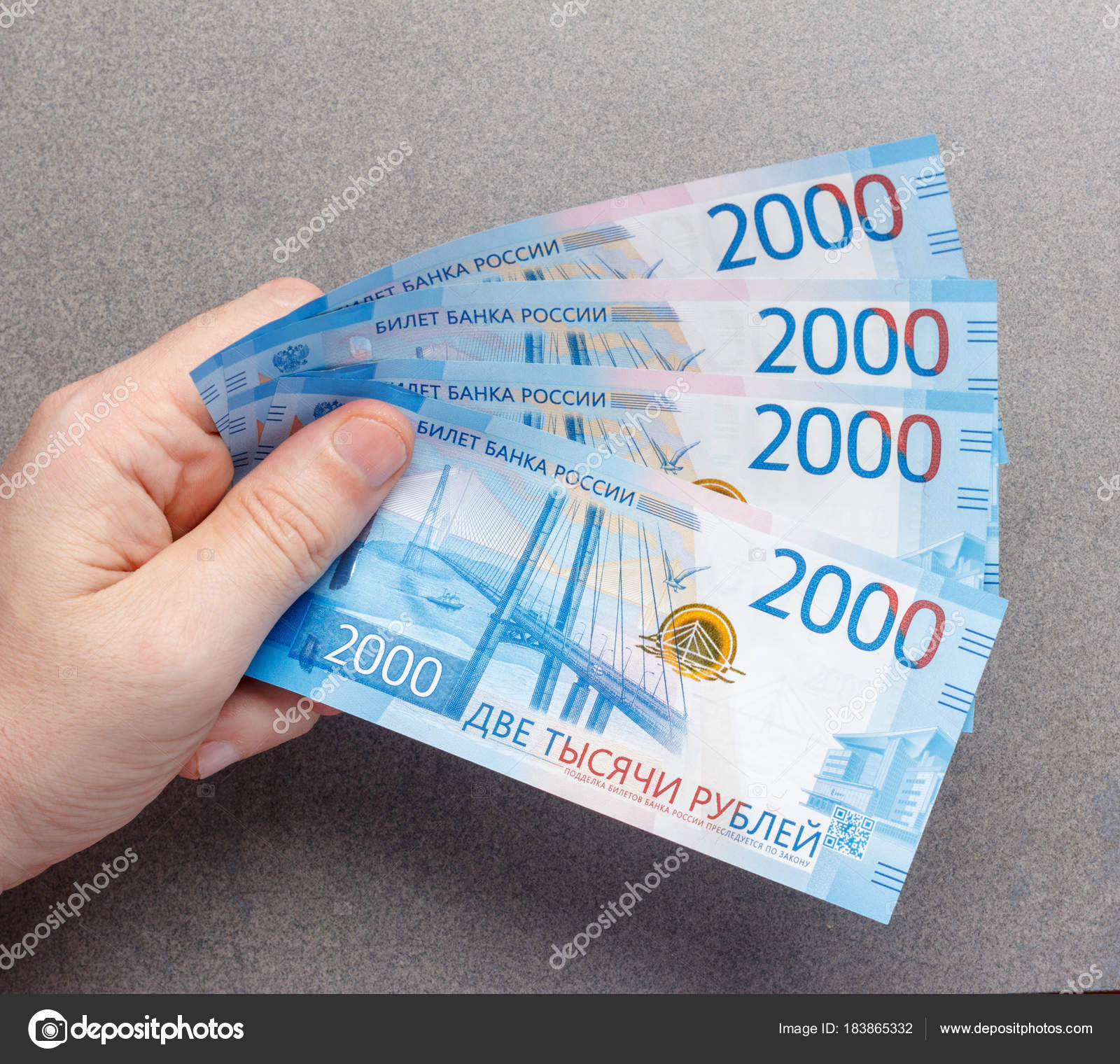 New Russian Banknotes Denominated 2000 Rubles Male Hands Close Gray ...