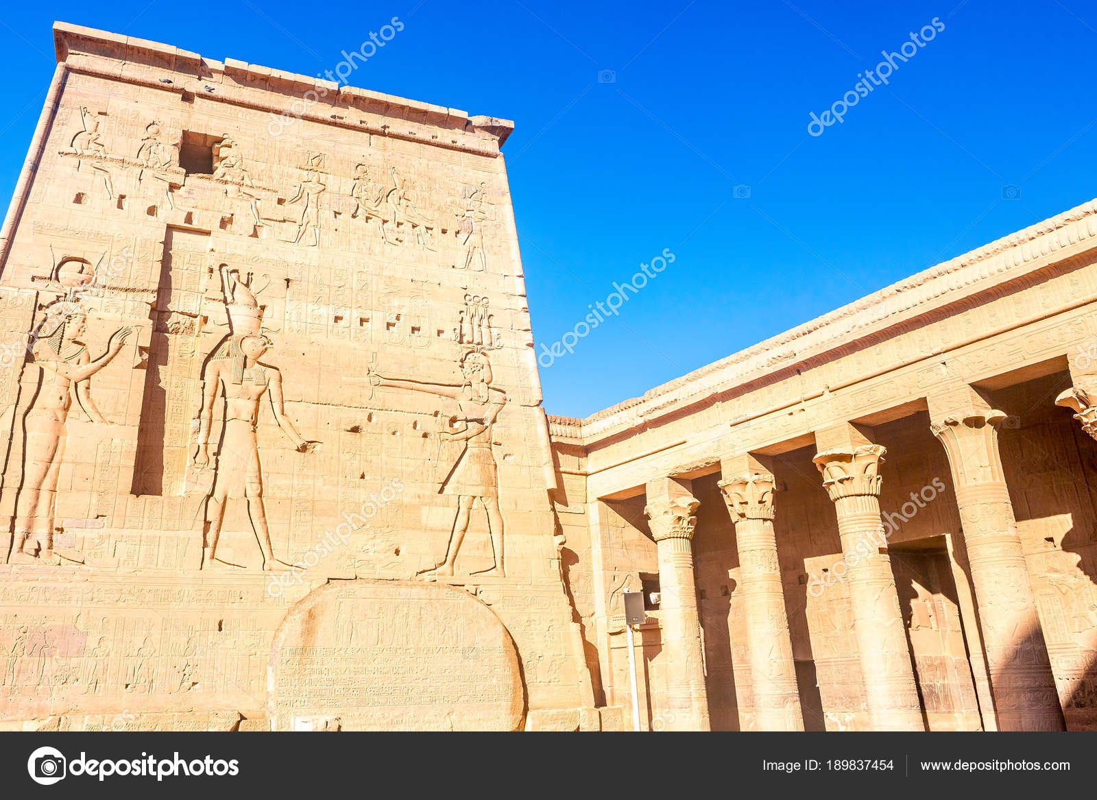 Philae temple in aswan on the Nile in Egypt — Stock Photo © MaRabelo ...