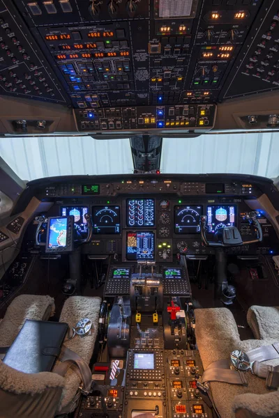 Emirates Airbus A380 aircraft – Stock Editorial Photo © teamtime #63284897