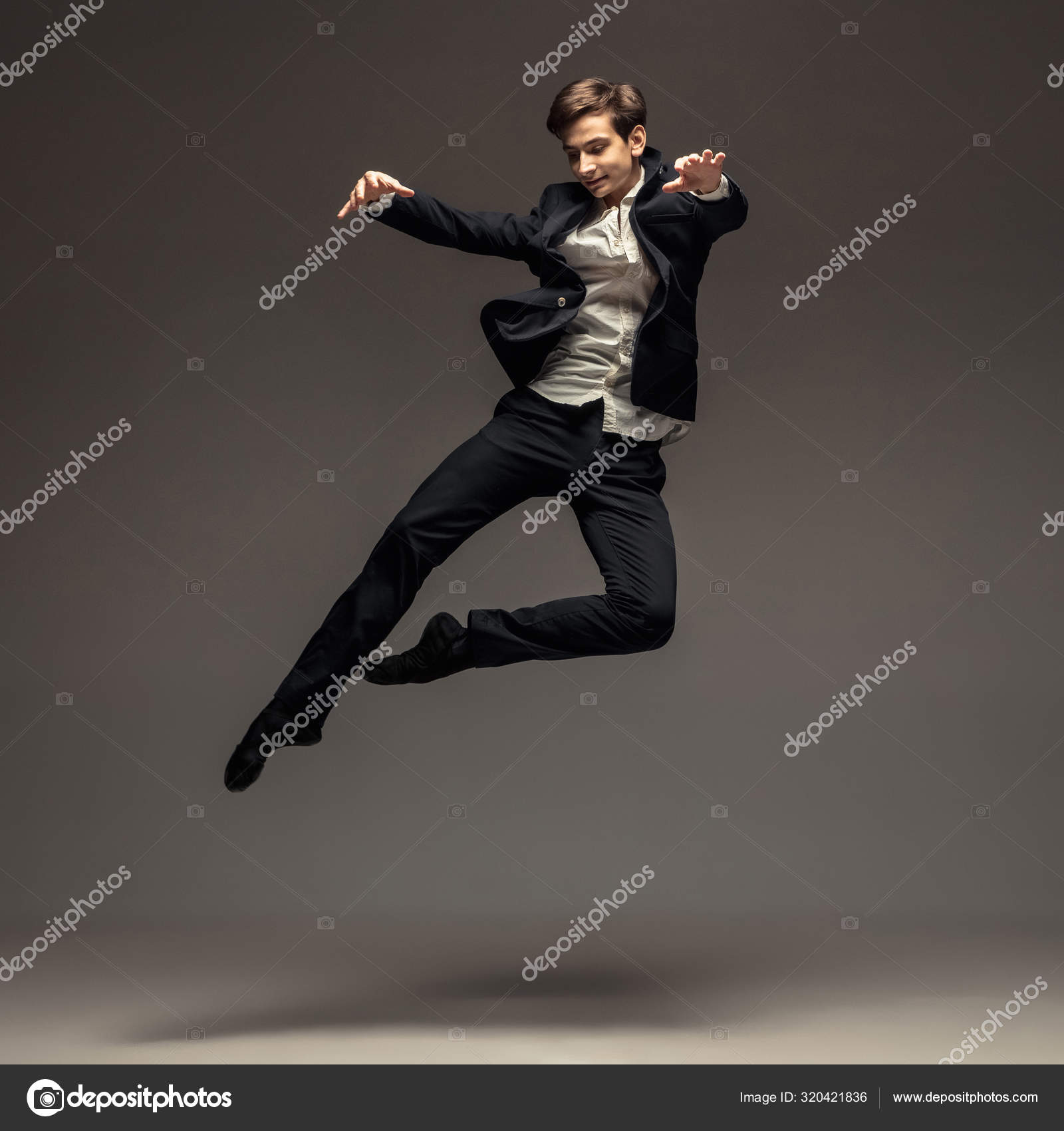 Fashion Jumping Poses