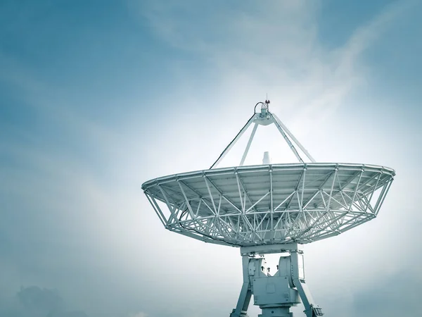 Spacex starlink satellite dish kit Stock Photos, Royalty Free Spacex ...