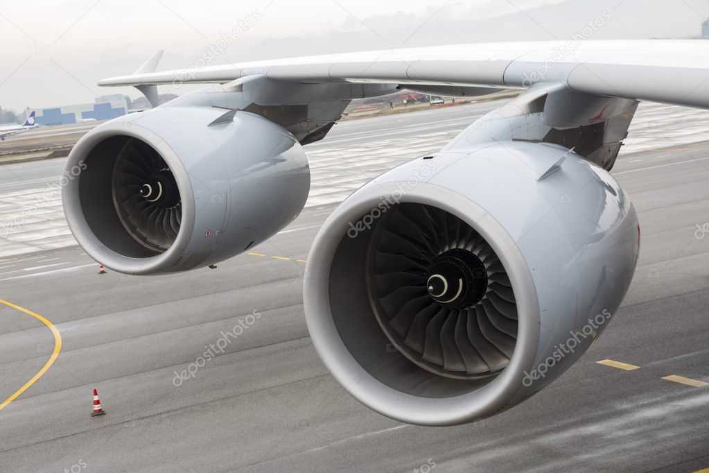 Airbus A380 ala motores de avión 2024