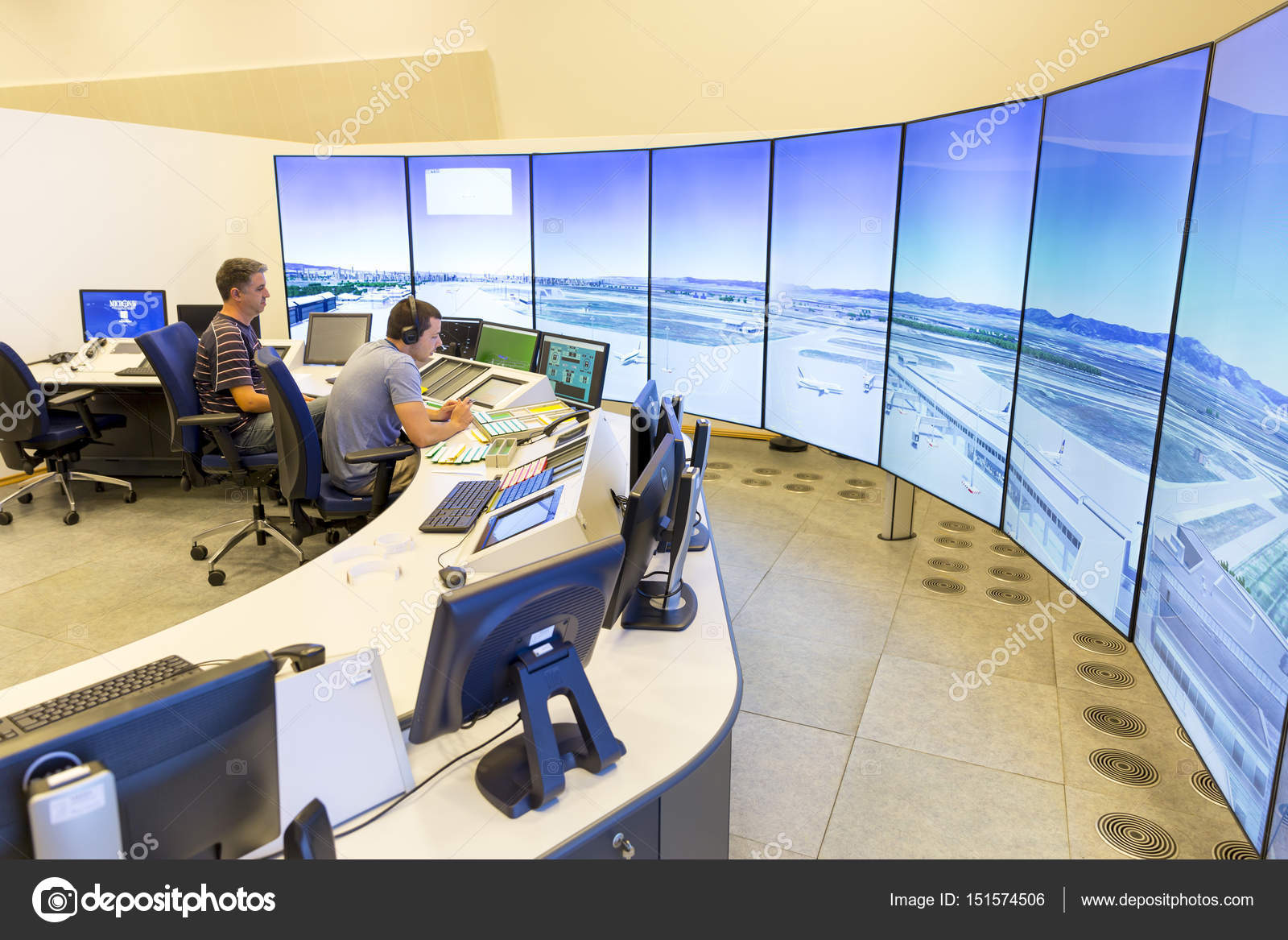 Airport control room – Stock Editorial Photo © Belish #151574506