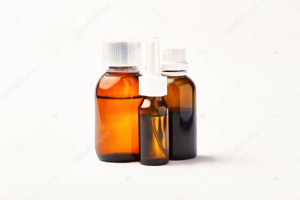 Aerosol nasal y jarabe para la tos. 2024