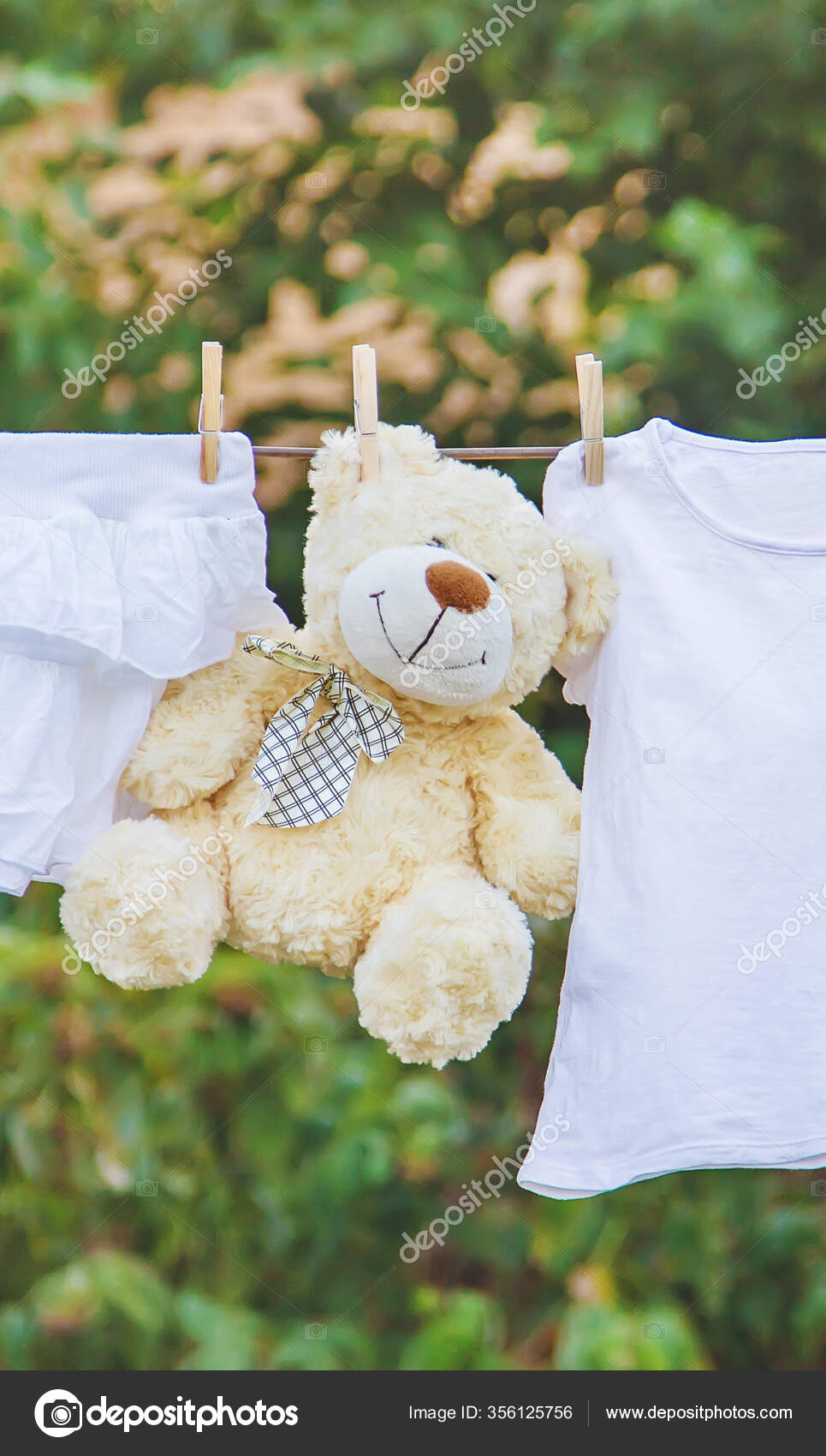 White Clothes Dry Rope Summer Selective Focus Nature — Stock Photo ...