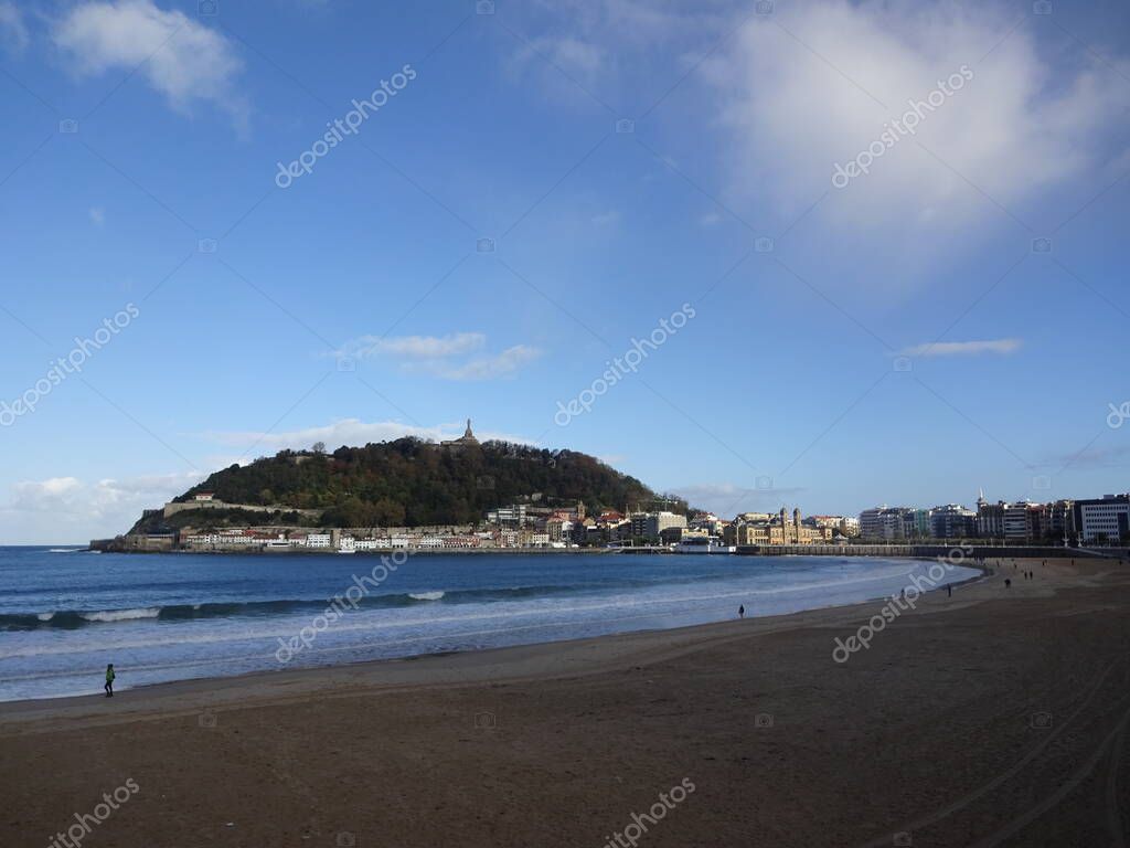 La arquitectura y naturaleza de San Sebasti n. Es un complejo de lujo con grandes playas y ...