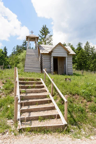 Wild west cemetery – Stock Editorial Photo © Canarino #12679193
