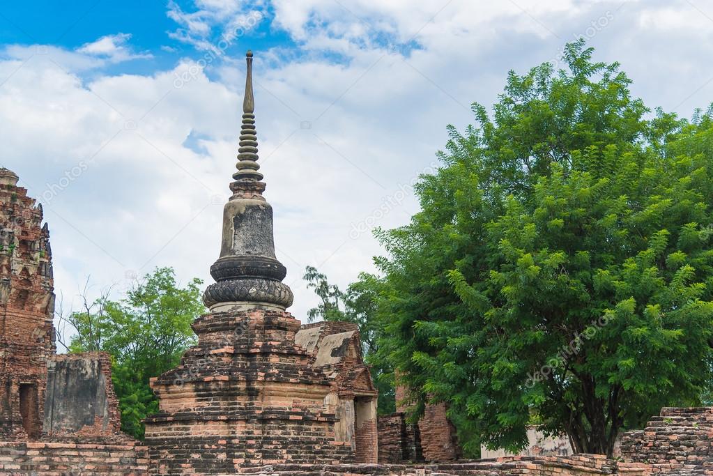 Wat Mahathat temple, Ayutthaya Historical Park, Phra Nakhon Si A ... Wat Mahathat temple, Ayutthaya Historical Park, Phra Nakhon Si A ...