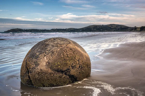 Moeraki Stones