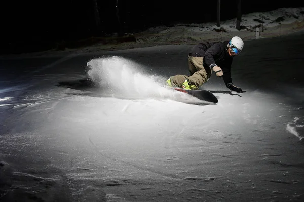 Night Snowboarding Photography
