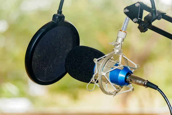 Commentator Stock Photos, Royalty Free Commentator Images | Depositphotos